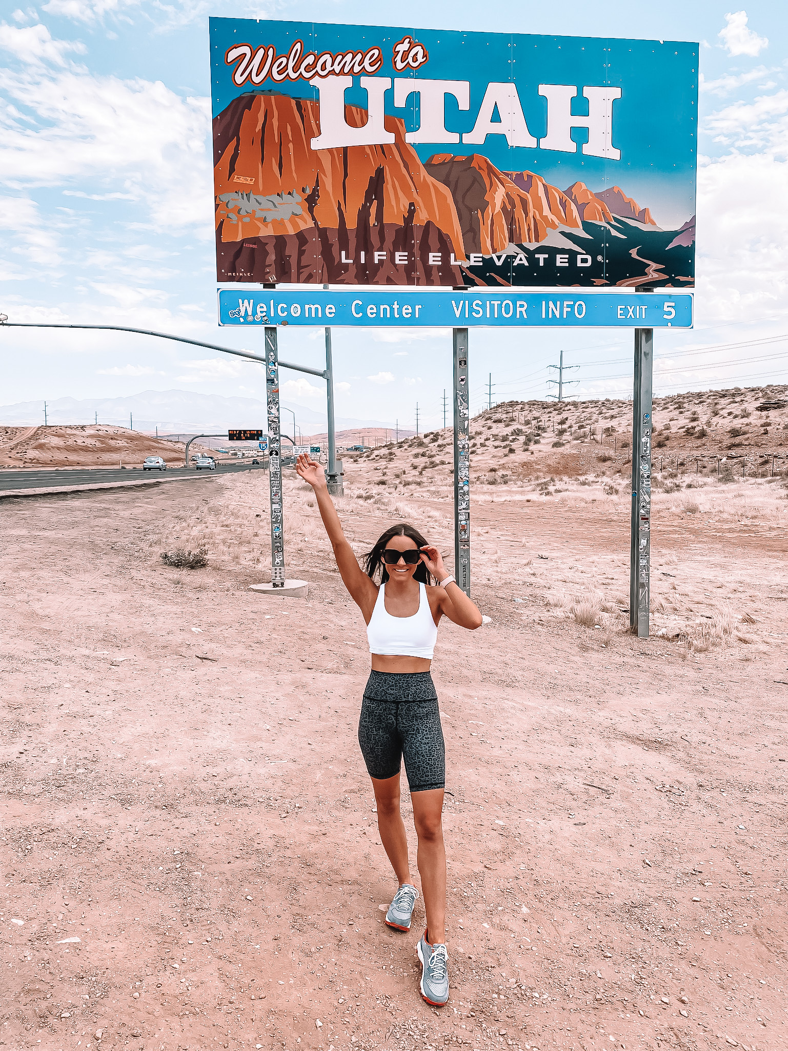 Utah Road Trip Outfits + Packing List - Emjacquelyn