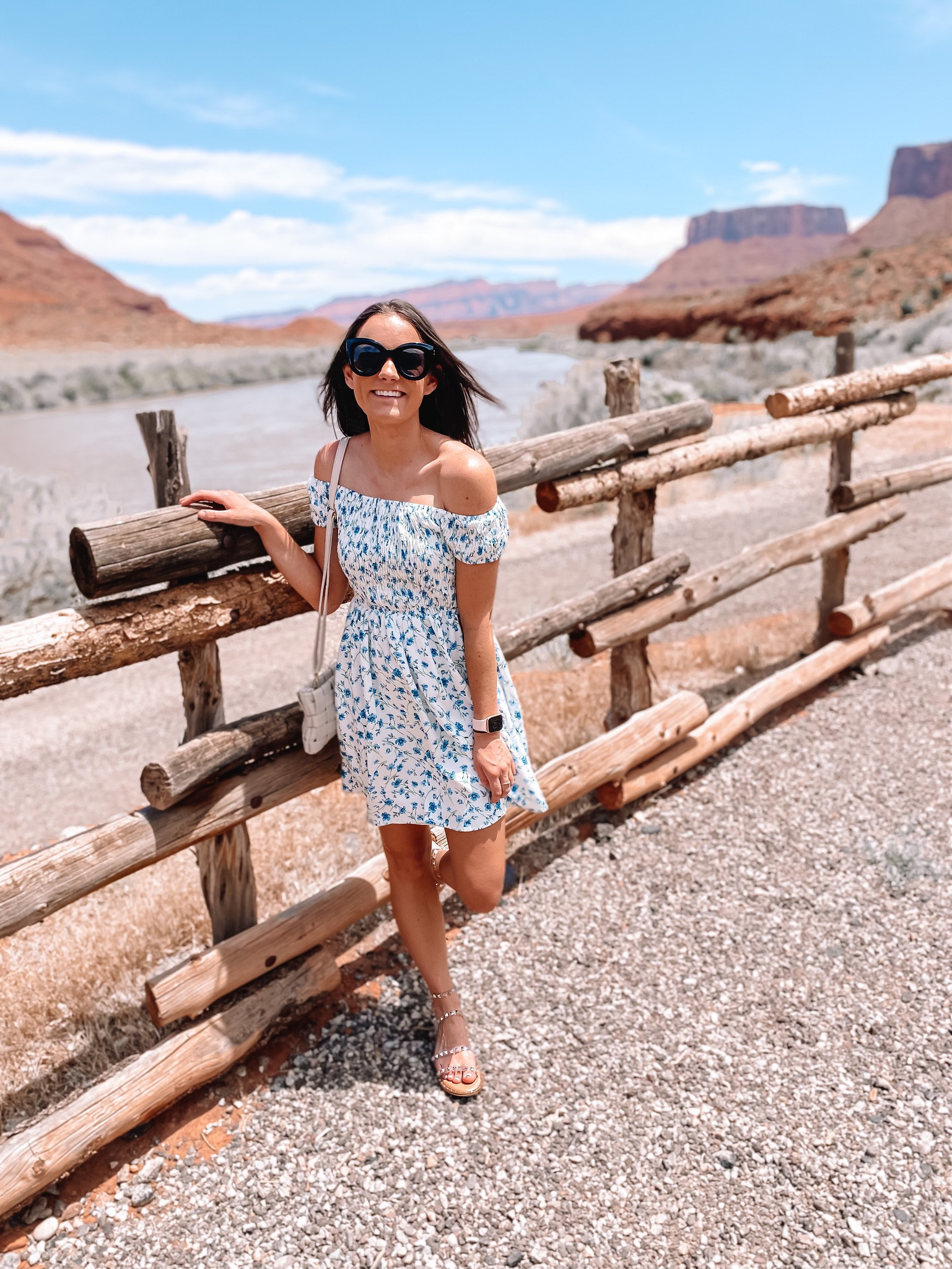 Utah Road Trip Outfits + Packing List - Emjacquelyn