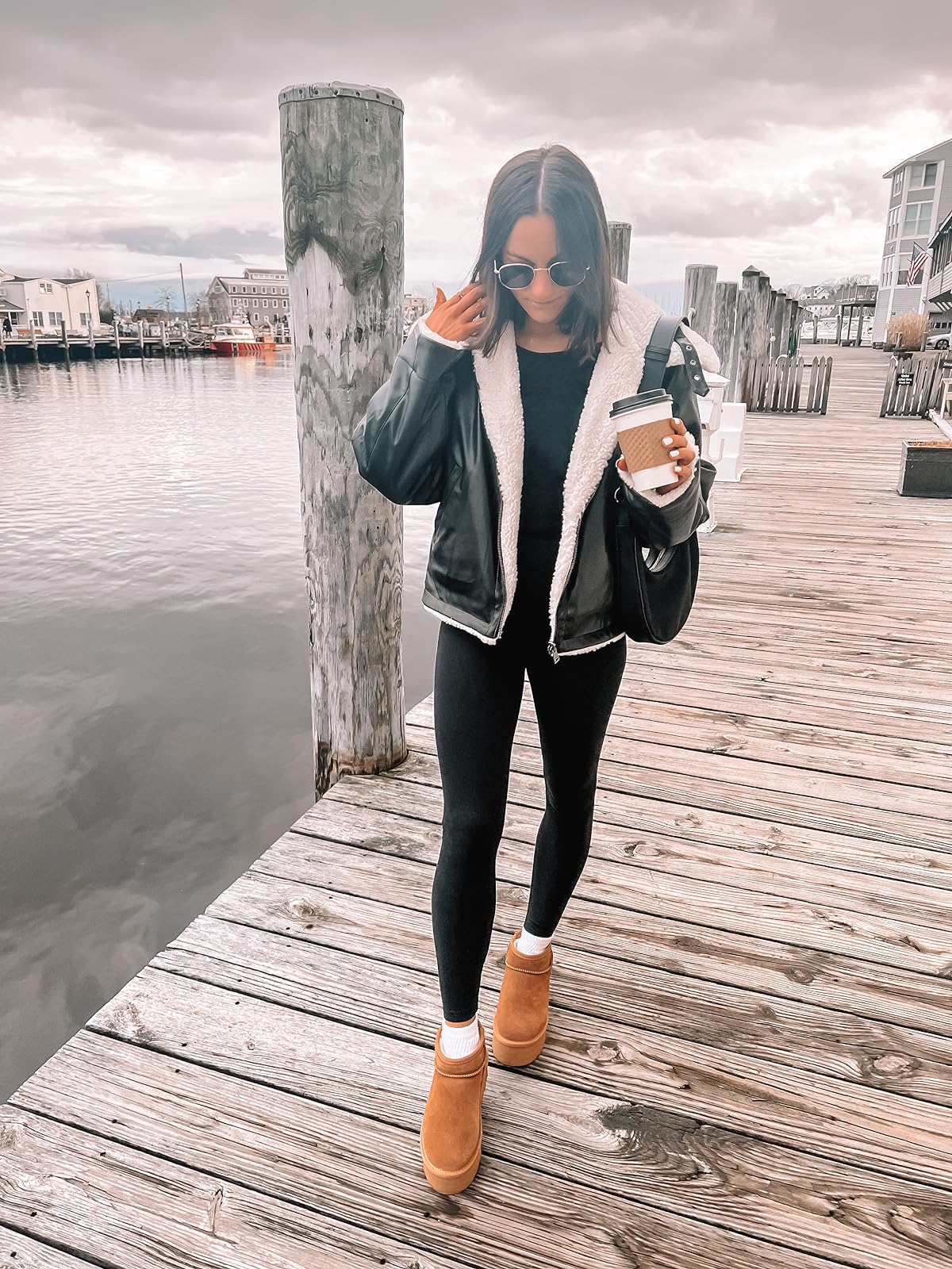 Casual Ugg Outfit Ideas for Fall / Winter from Amazon - Emjacquelyn